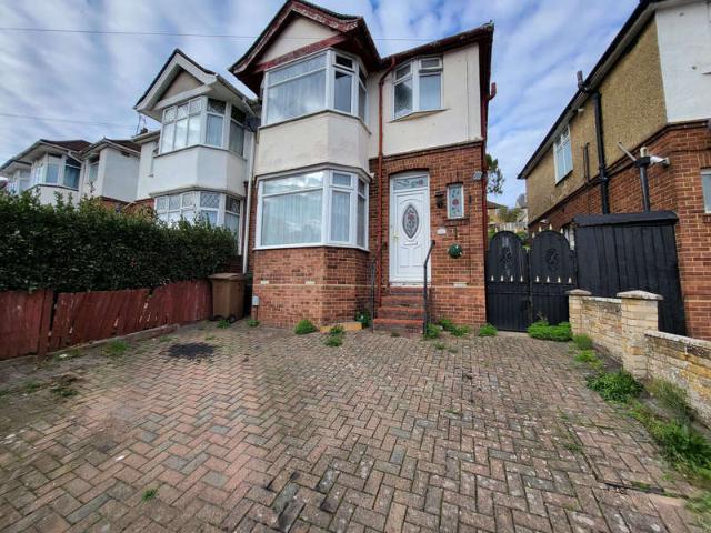 3 Bedroom Semi Detached House