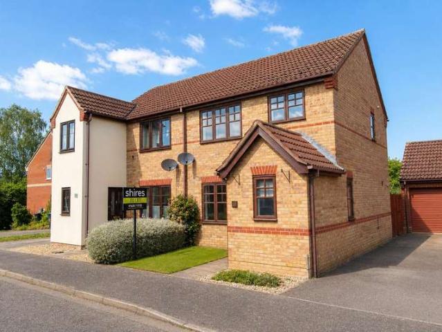 3 Bedroom Semi Detached House