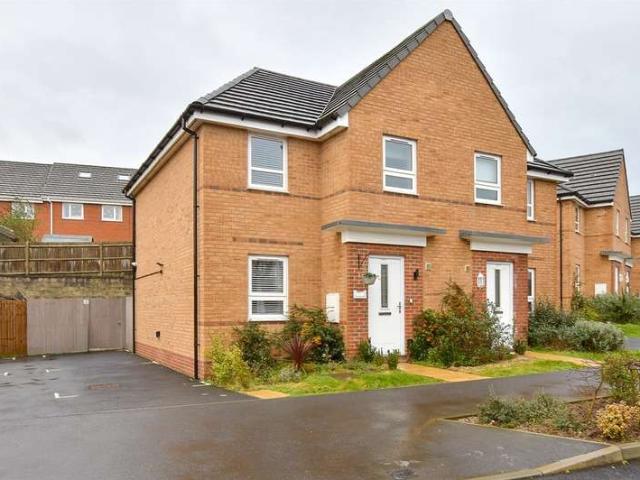 3 Bedroom Semi Detached House