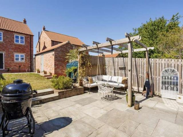 3 Bedroom Semi Detached House