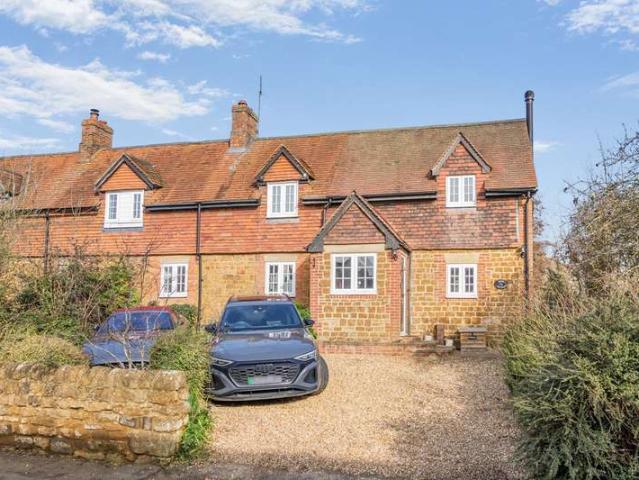 4 Bedroom Cottage House