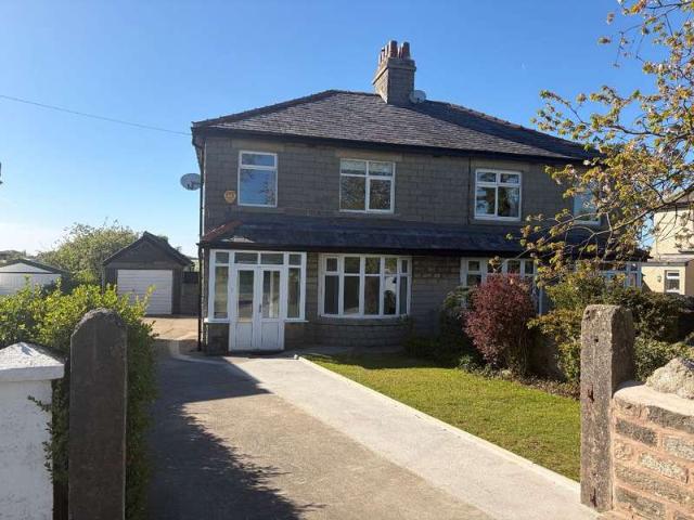 3 Bedroom Semi Detached House