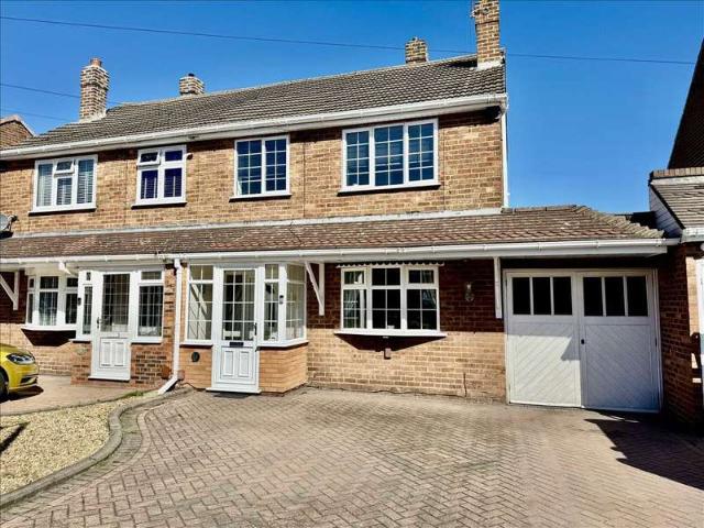 3 Bedroom Semi Detached House