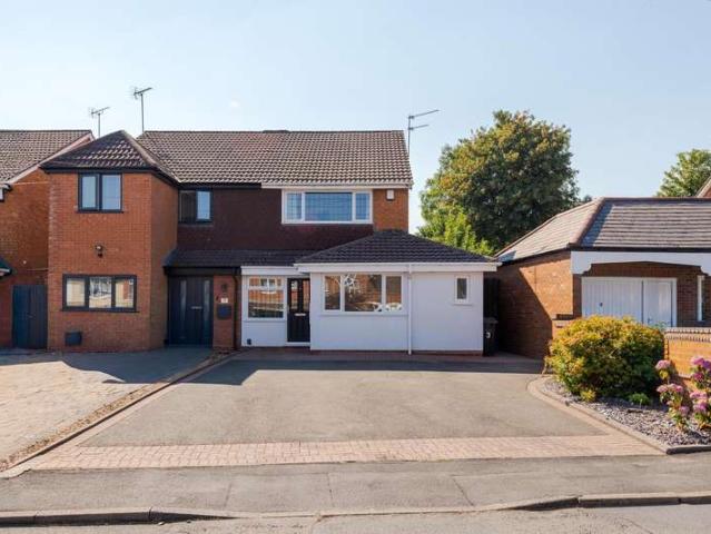3 Bedroom Semi Detached House