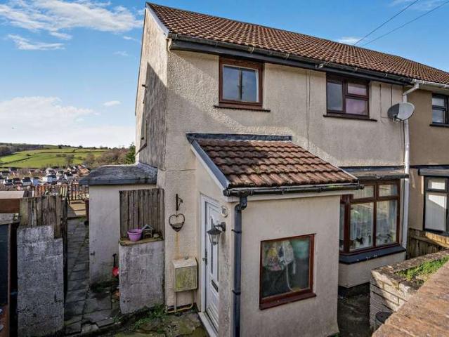 3 Bedroom Semi Detached House