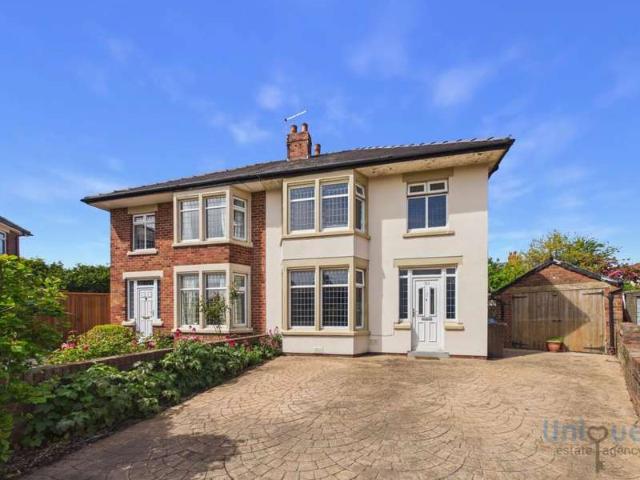3 Bedroom Semi Detached House