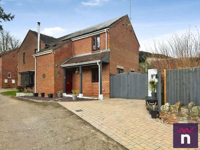 3 Bedroom Semi Detached House