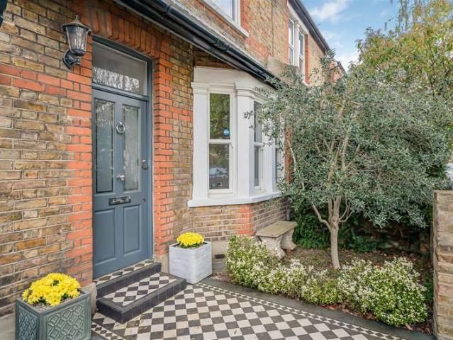 3 Bedroom Semi Detached House