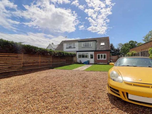 3 Bedroom Semi Detached House