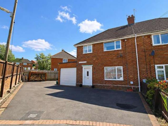 3 Bedroom Semi Detached House