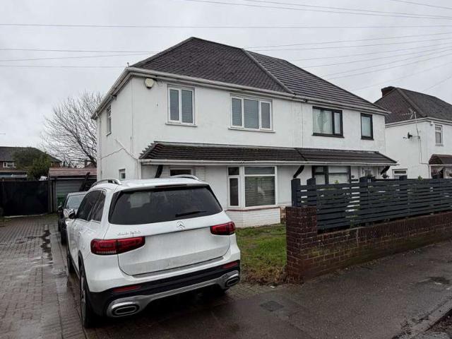 3 Bedroom Semi Detached House