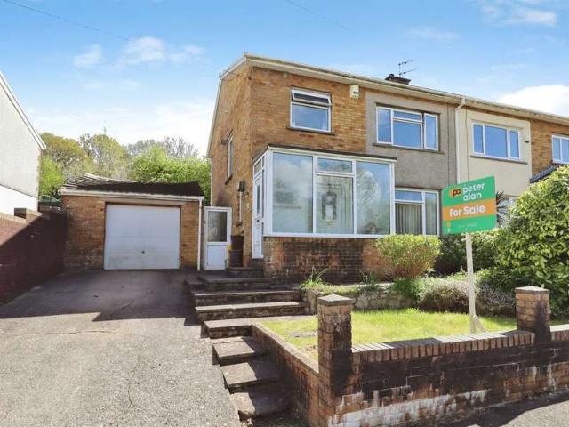 3 Bedroom Semi Detached House