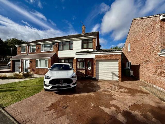 3 Bedroom Semi Detached House