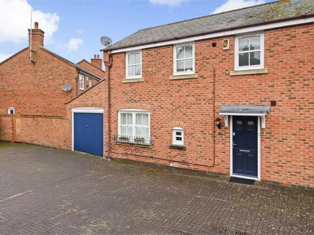 3 Bedroom Semi Detached House