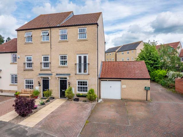 3 Bedroom Semi Detached House