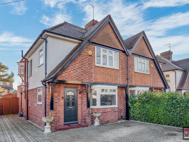 3 Bedroom Semi Detached House