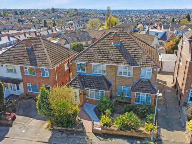 3 Bedroom Semi Detached House