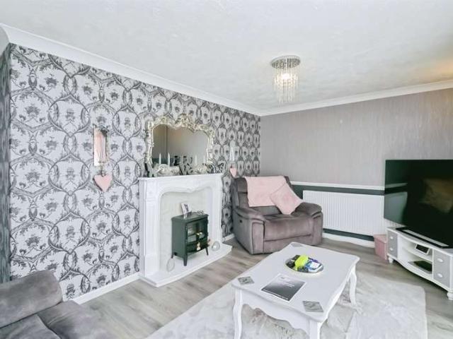 3 Bedroom Semi Detached House