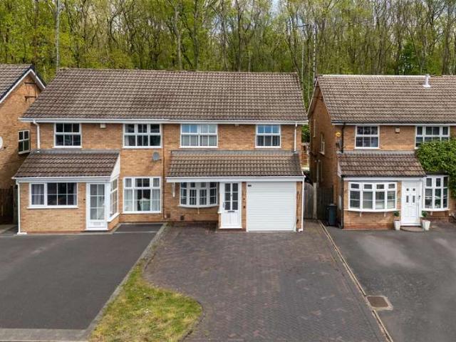 3 Bedroom Semi Detached House