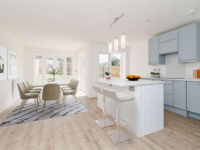 3 Bedroom Semi Detached House
