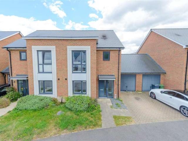 3 Bedroom Semi Detached House