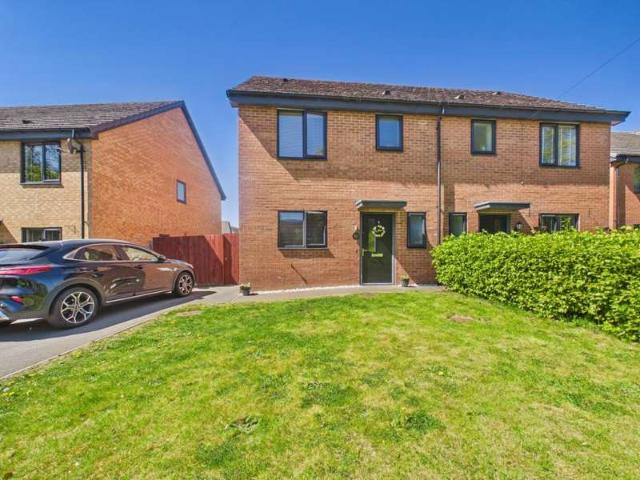 3 Bedroom Semi Detached House