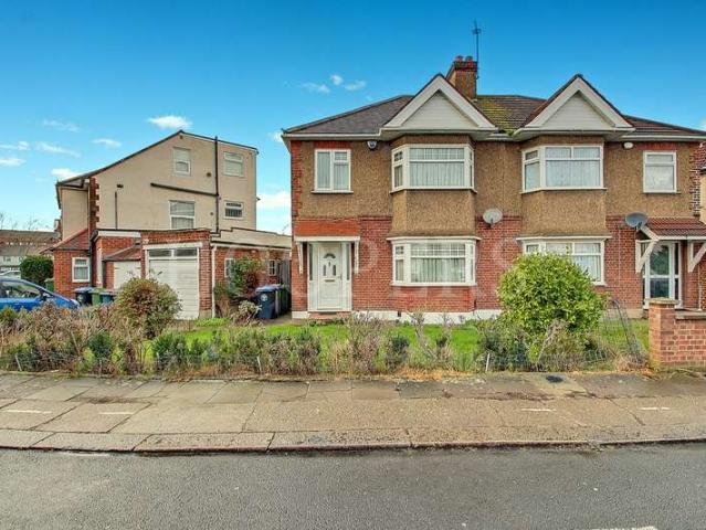 3 Bedroom Semi Detached House