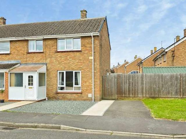 3 Bedroom Semi Detached House