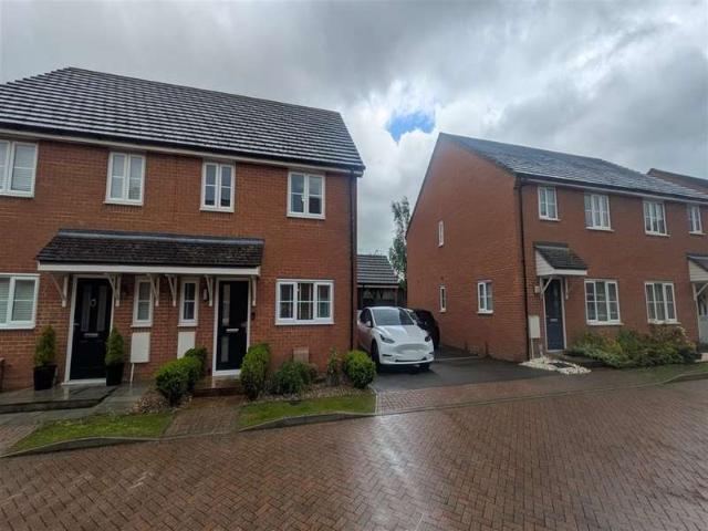 3 Bedroom Semi Detached House