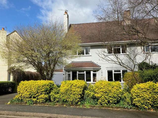3 Bedroom Semi Detached House