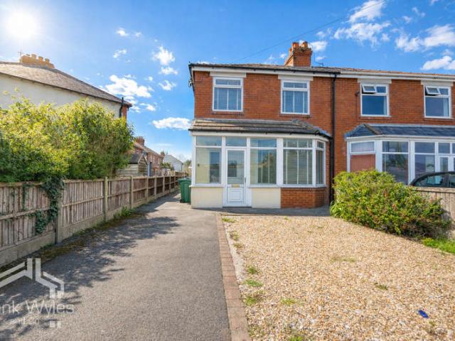 3 Bedroom Semi Detached House