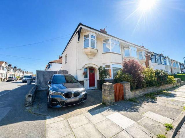 3 Bedroom Semi Detached House