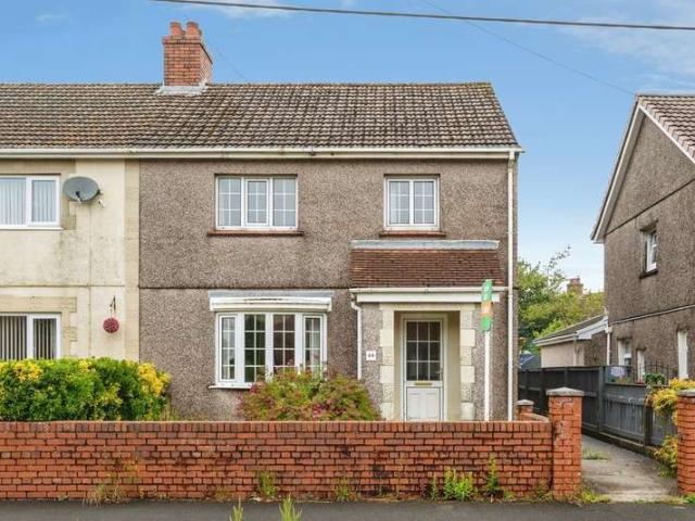 3 Bedroom Semi Detached House