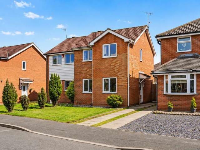 3 Bedroom Semi Detached House