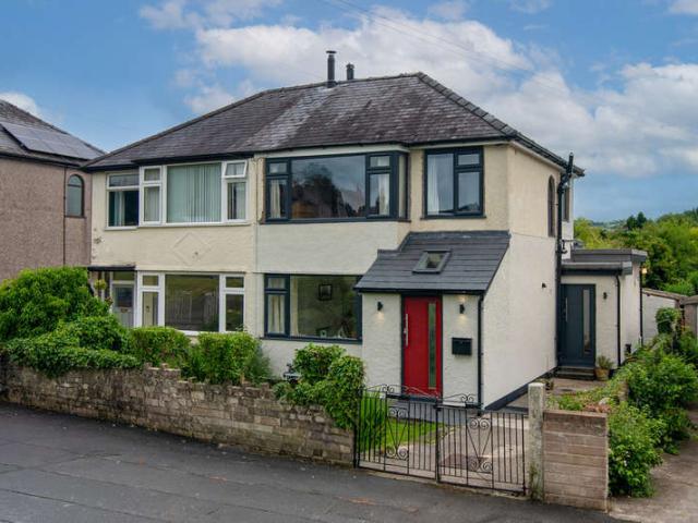 3 Bedroom Semi Detached House