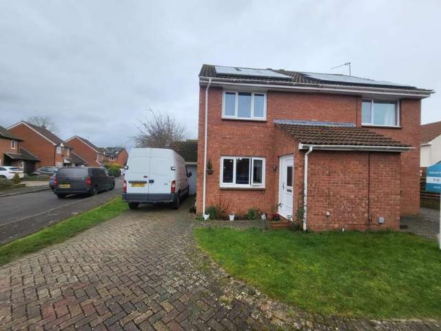 3 Bedroom Semi Detached House