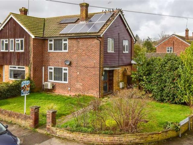 3 Bedroom Semi Detached House