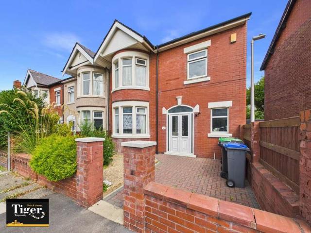 3 Bedroom Semi Detached House