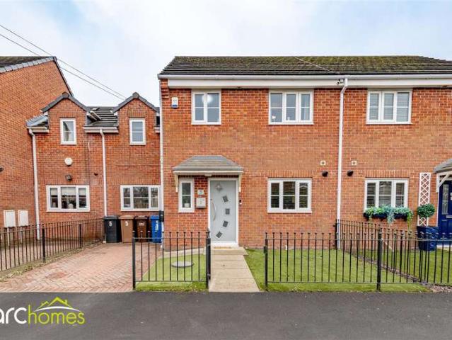 3 Bedroom Semi Detached House