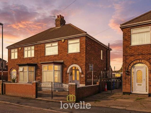 3 Bedroom Semi Detached House