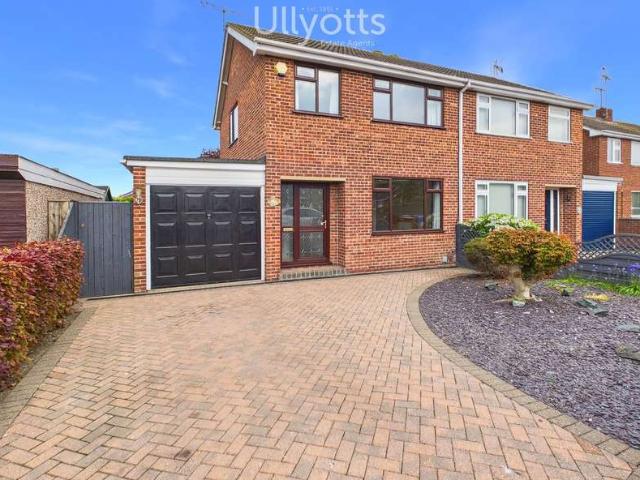 3 Bedroom Semi Detached House