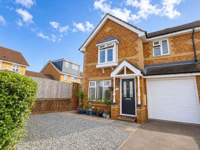 3 Bedroom Semi Detached House