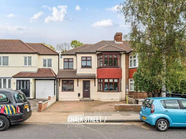 3 Bedroom Semi Detached House