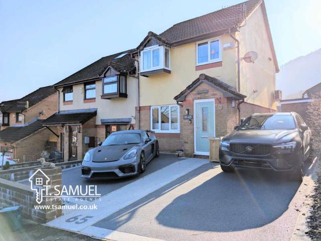3 Bedroom Semi Detached House