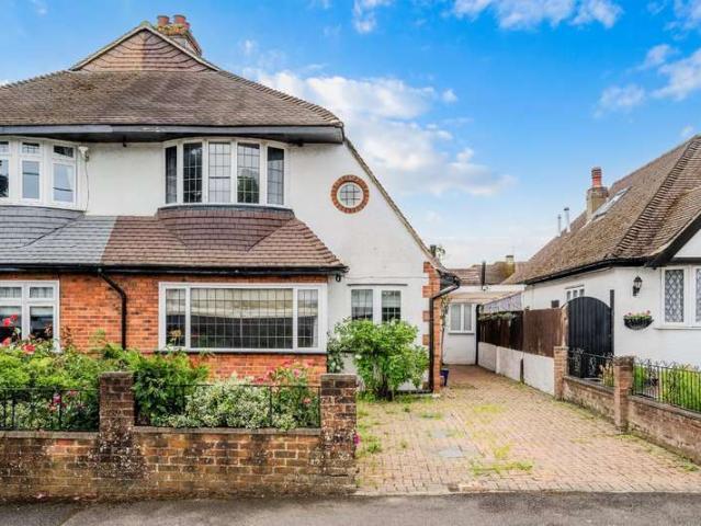 3 Bedroom Semi Detached House