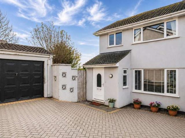 3 Bedroom Semi Detached House