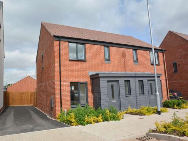 3 Bedroom Semi Detached House