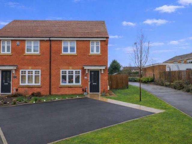 3 Bedroom Semi Detached House