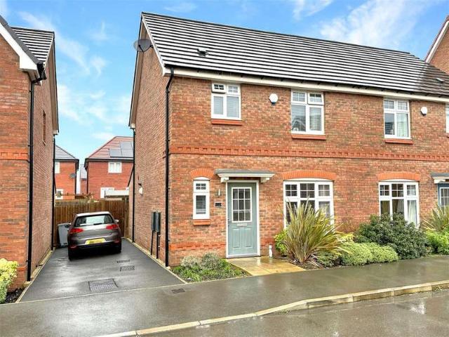 3 Bedroom Semi Detached House
