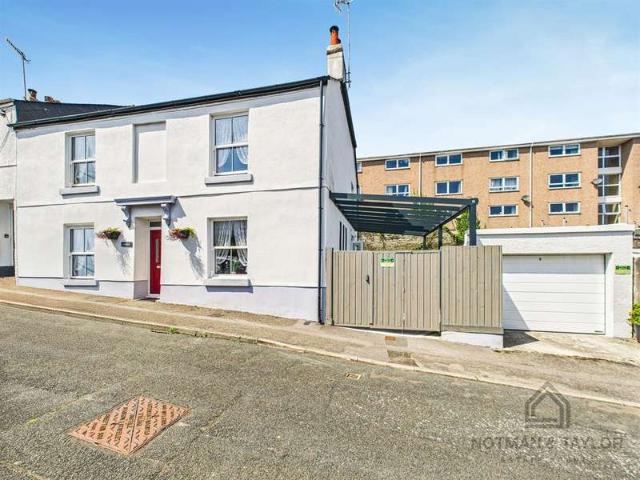 3 Bedroom Semi Detached House